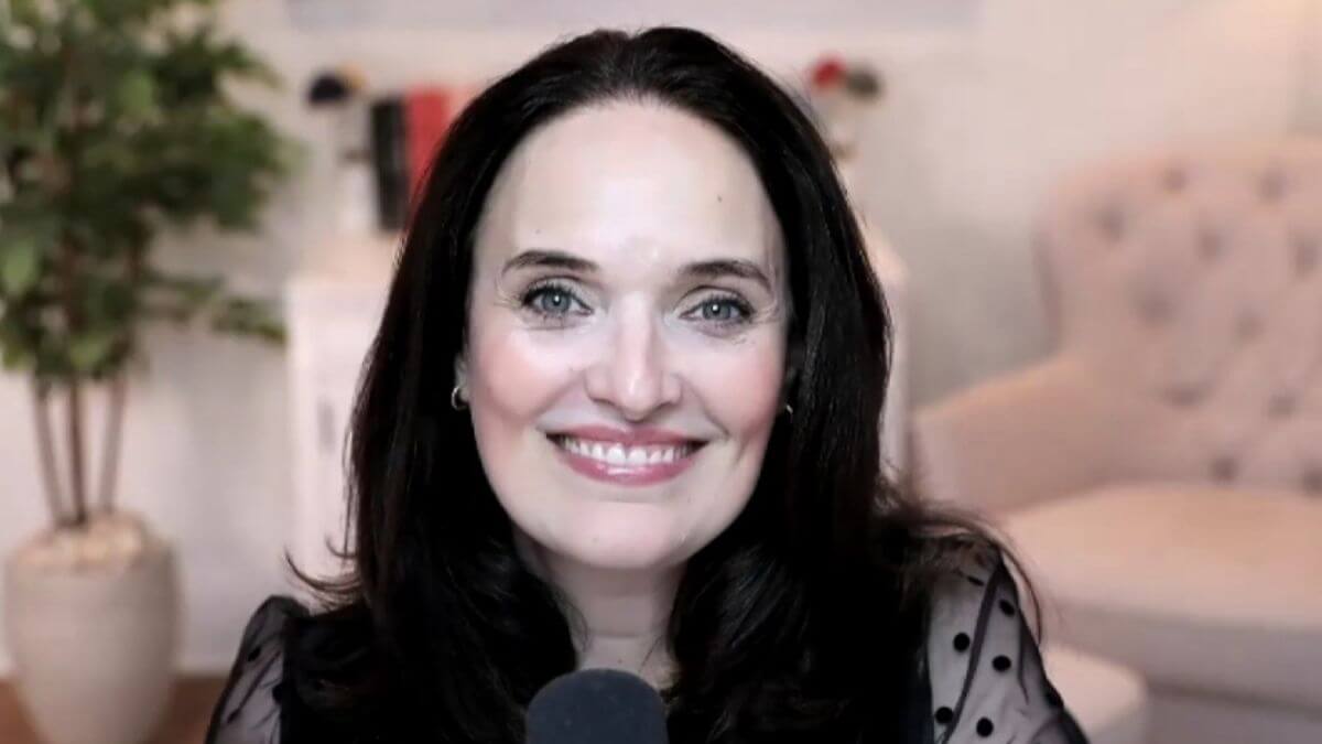 Episode 251: How I Created a $1 Million Business Idea